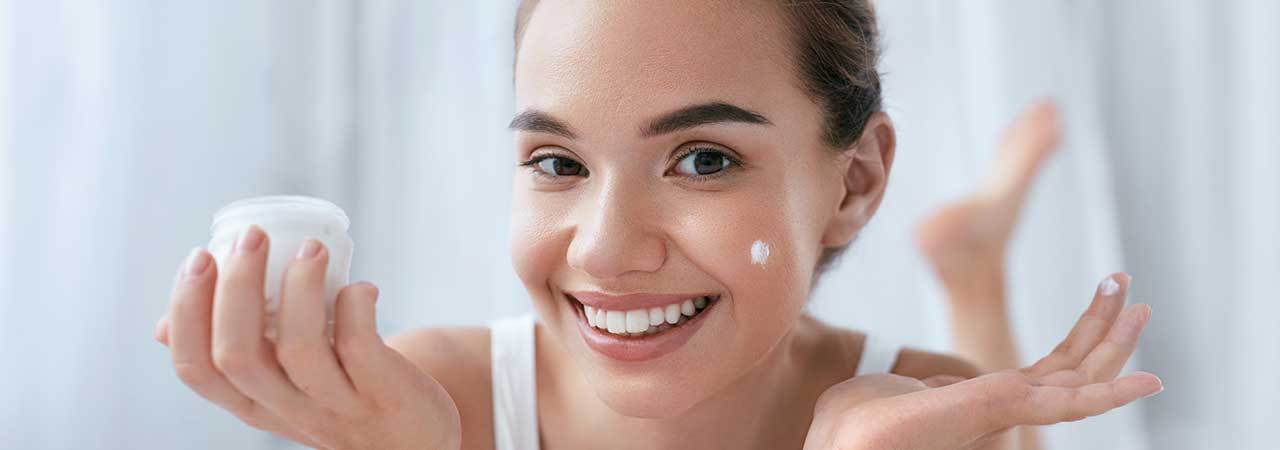 5 Best Women's Facial Lotions - May 2026 - BestReviews
