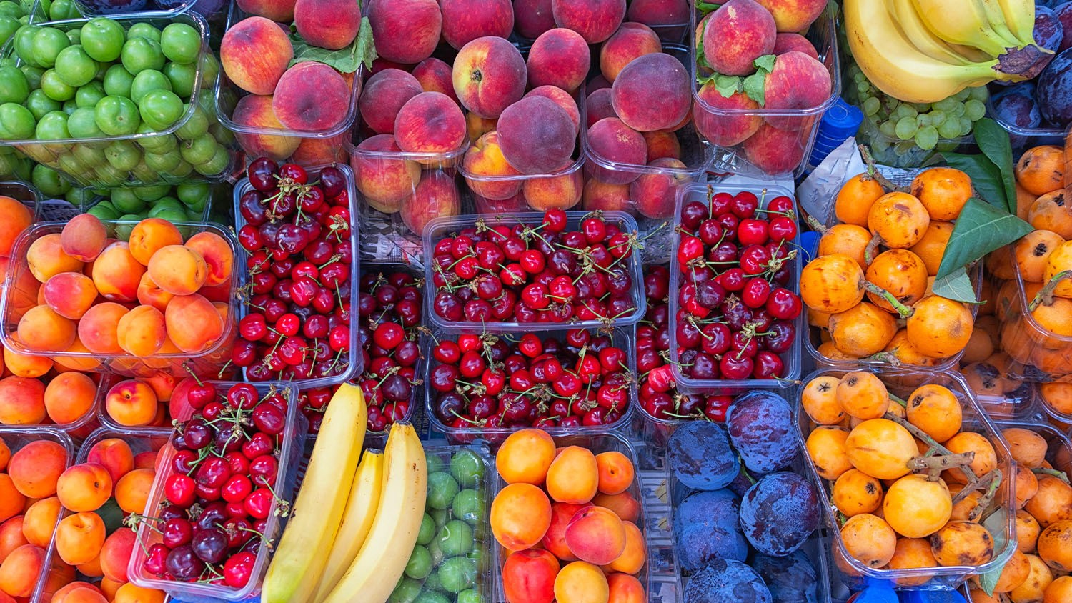 Yearly ‘Dirty Dozen’ list of produce with the highest pesticide levels ...
