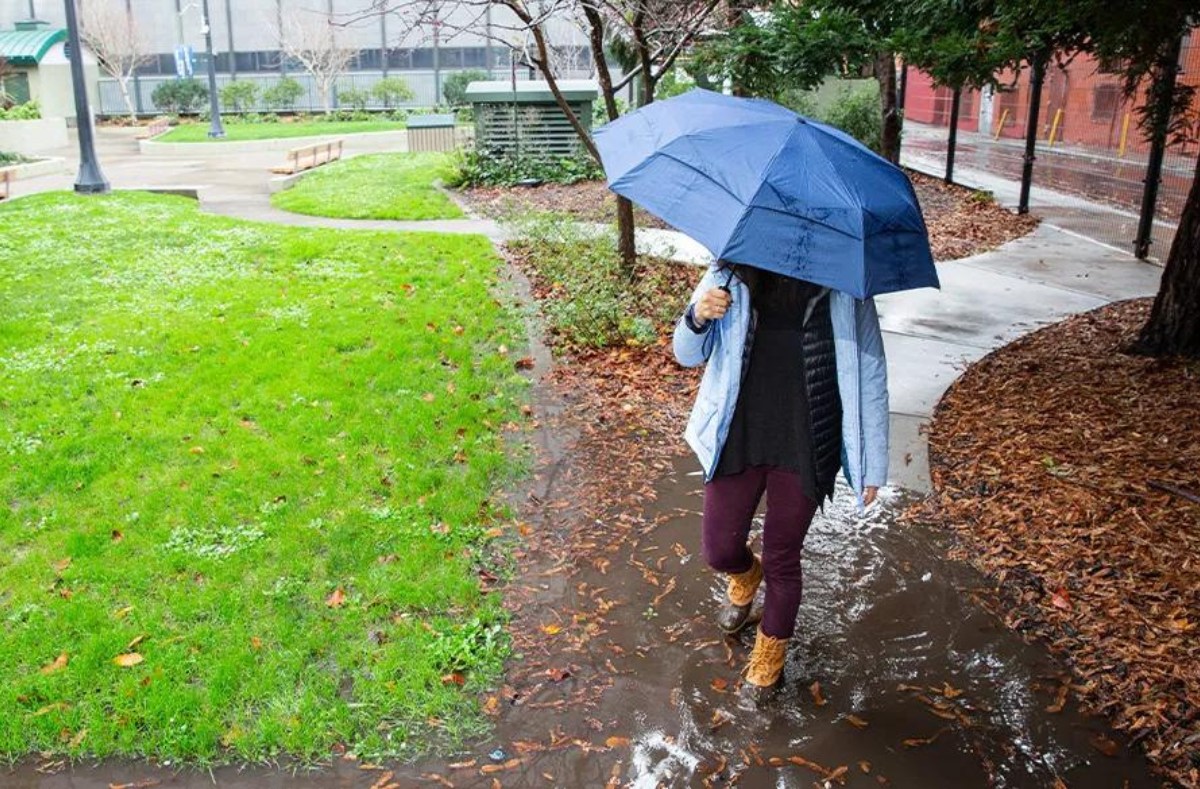 Everything you need to stay safe during spring thunderstorms