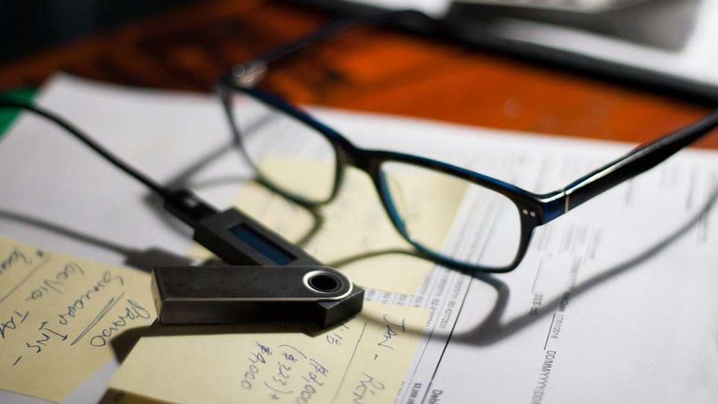 Best hardware wallet for altcoins