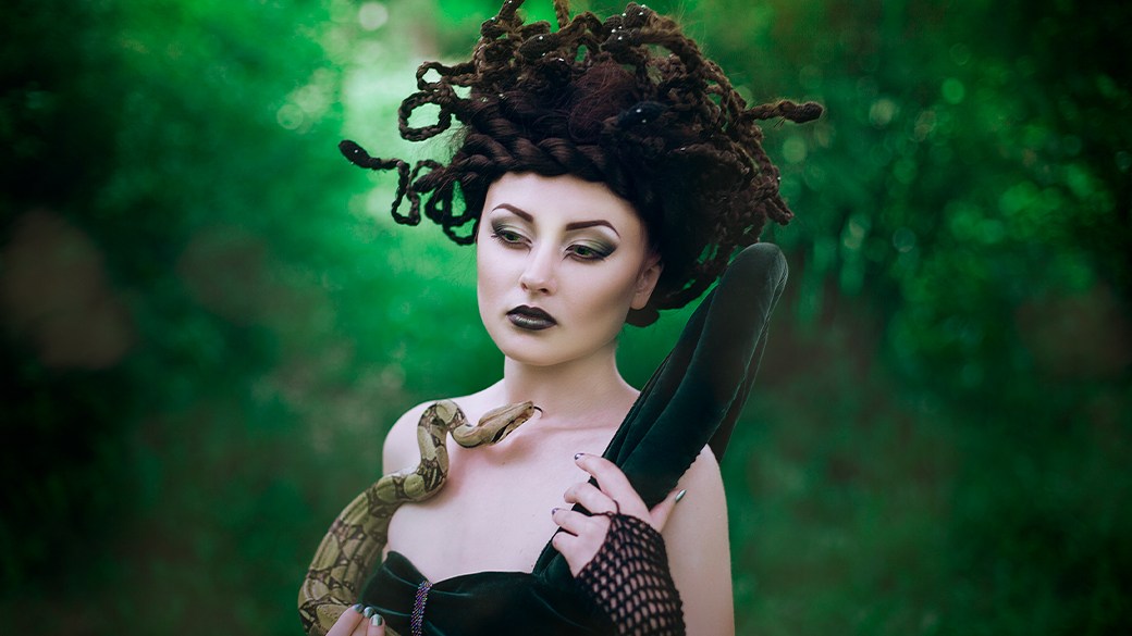 Best Medusa costume