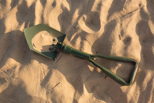 5 Best Military Folding Shovels - Dec. 2020 - BestReviews