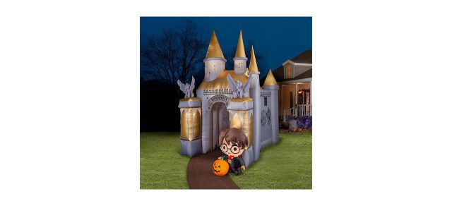 Sam’s Club selling giant inflatable Hogwarts Castle